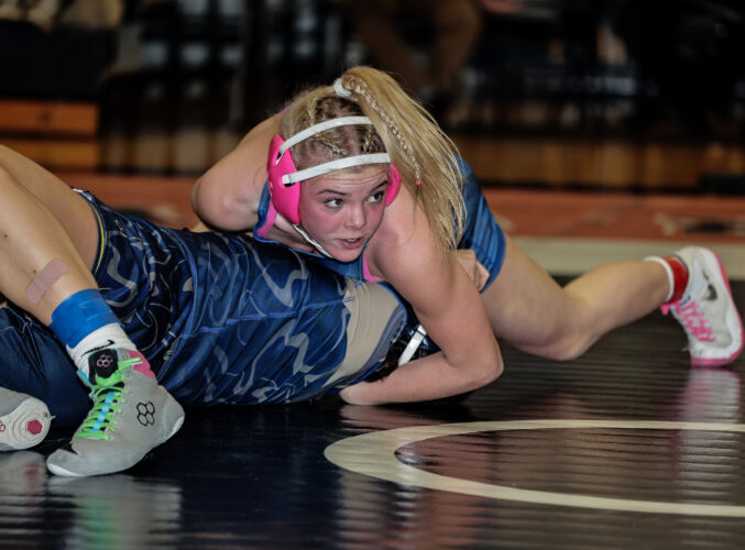 10 heading to girls wrestling states | News, Sports, Jobs - Observer Today